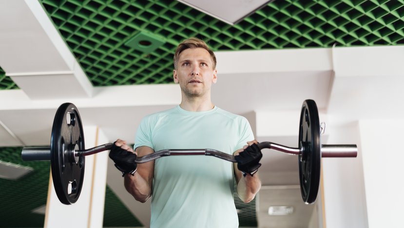 Z Bar (Ez Bar) Curl Nasıl Yapılır? Z Bar Curl Hangi Bölgeyi Çalıştırır?