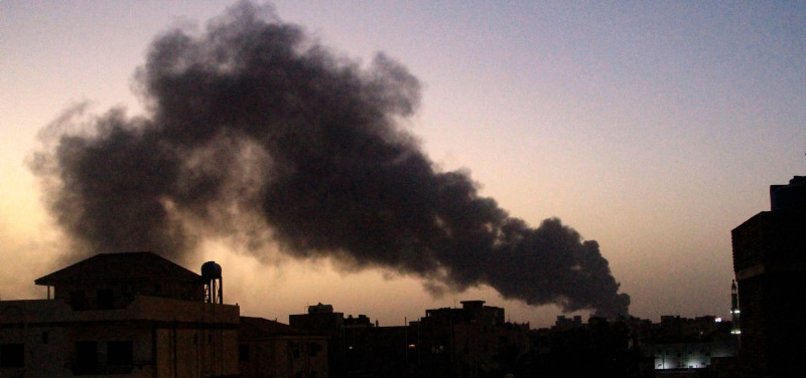Air strikes hit Khartoums outskirts as war enters sixth week Air strikes hit Khartoums outskirts as war enters sixth week