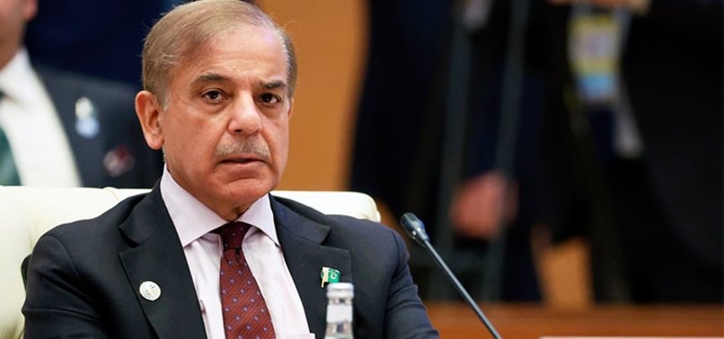 Pakistan Pm Visits Turkish Embassy To Express Solidarity With Quake Victims Anews