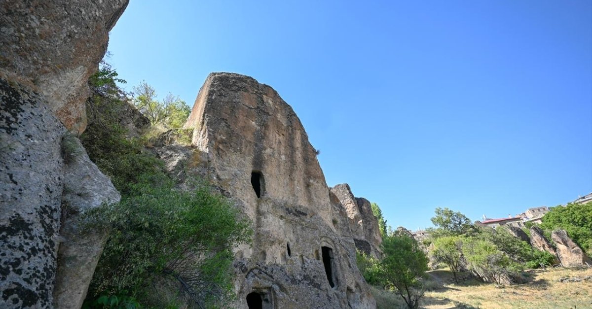 Military stone houses of Rome